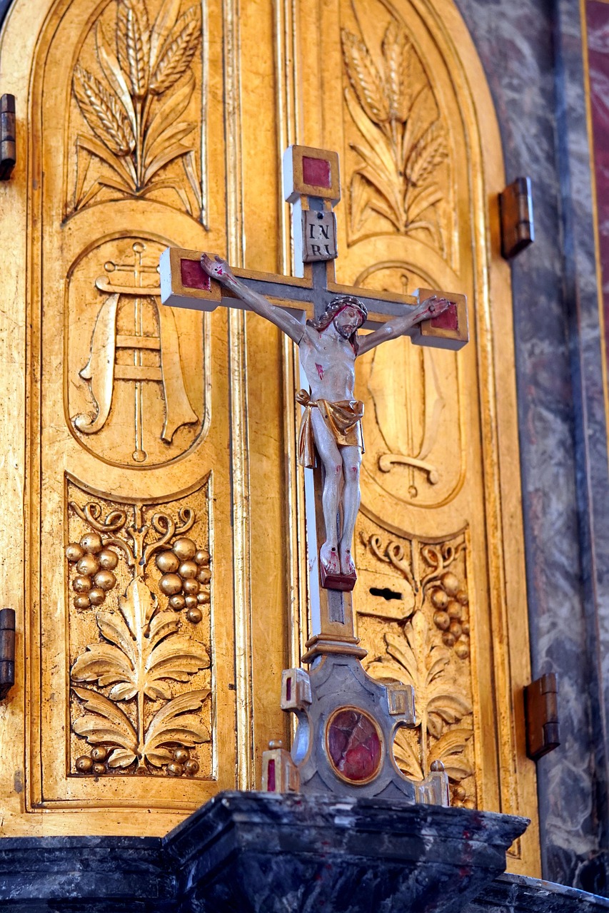 Crucifix Altar Church - Free photo on Pixabay
