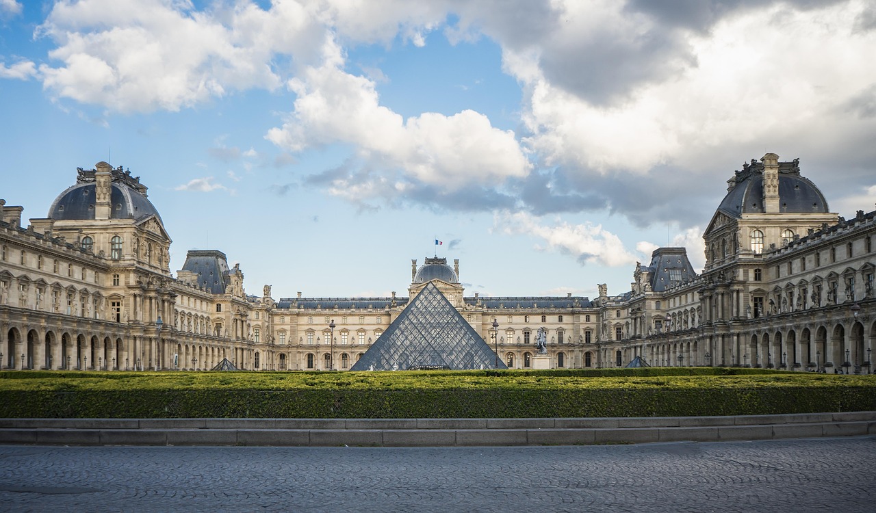 500+ Free The Louvre & Louvre Images - Pixabay