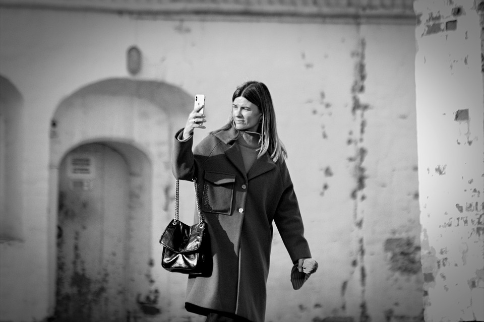 Girl And Phone Man Smartphone - Free photo on Pixabay
