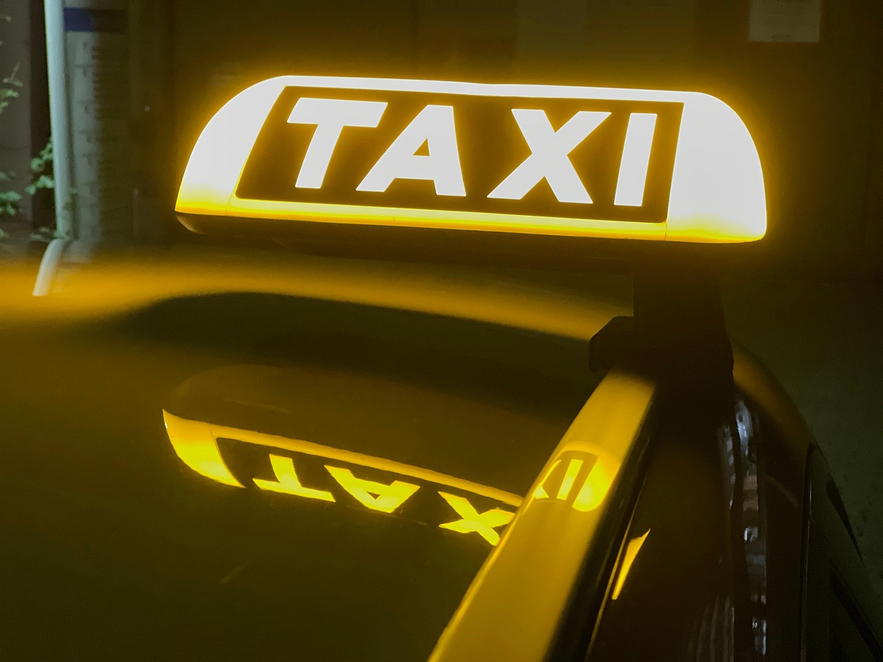 Taxi Road - Free photo on Pixabay - Pixabay