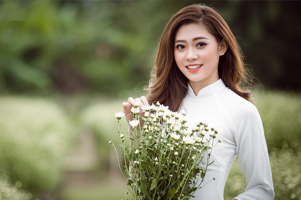Woman Model Flowers - Free photo on Pixabay