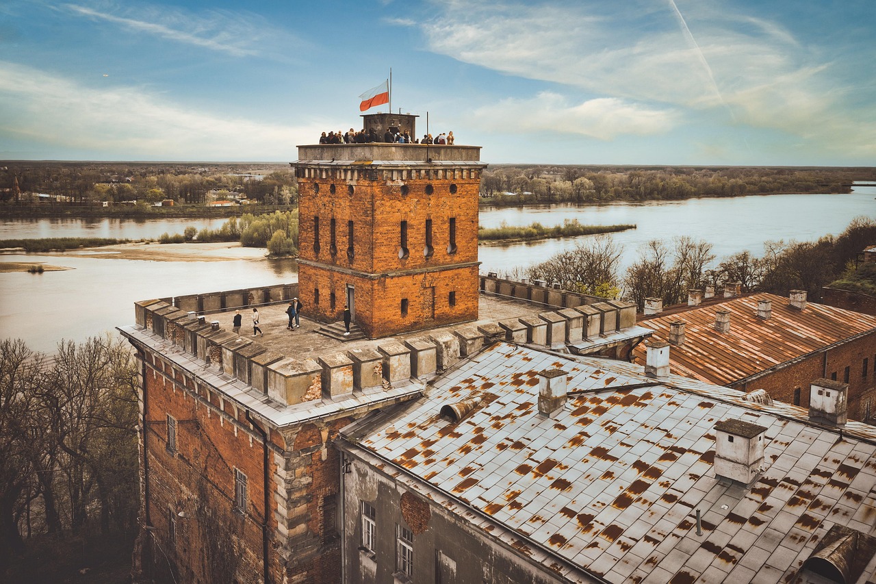 300+ Free Festung Modlin & Monument Images - Pixabay