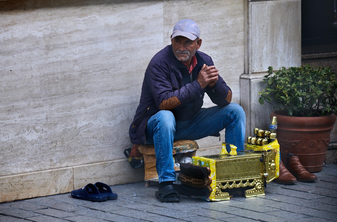 Man Street Shoe Shiner - Free photo on Pixabay