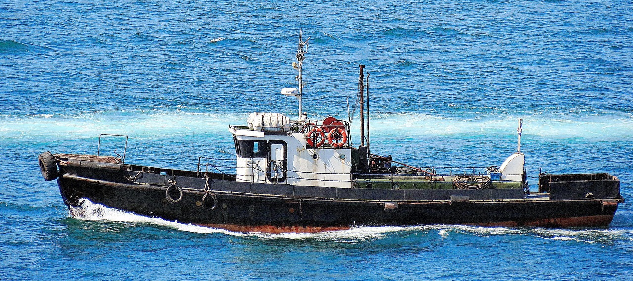 100+ Free Tugboat & Boat Images - Pixabay