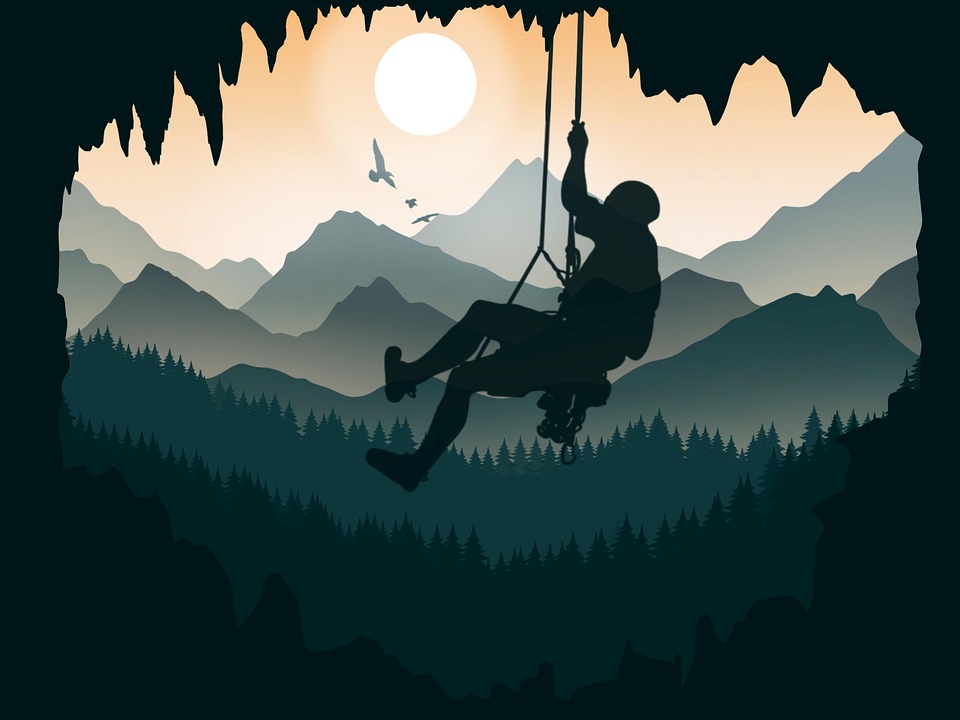Rappelling Man Cave - Free image on Pixabay