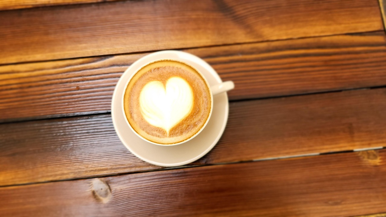 Latte Art Herz Kaffee - Kostenloses Foto auf Pixabay - Pixabay