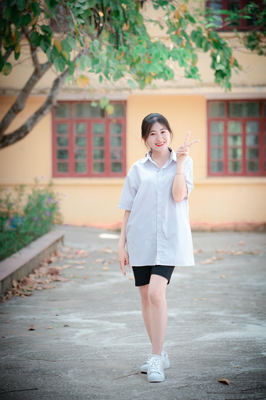 100,000+ Free Junior High School Girls & High School Images - Pixabay