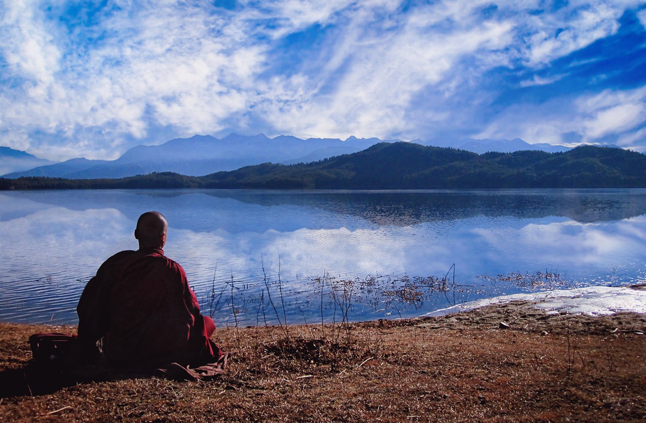 Lake Monk Meditation Rara - Free photo on Pixabay - Pixabay