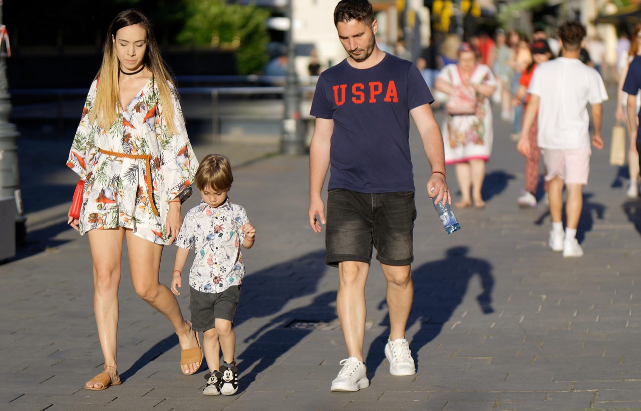 Más de 100 000 imágenes gratis de Gente Caminando En La Calle y Calle ...