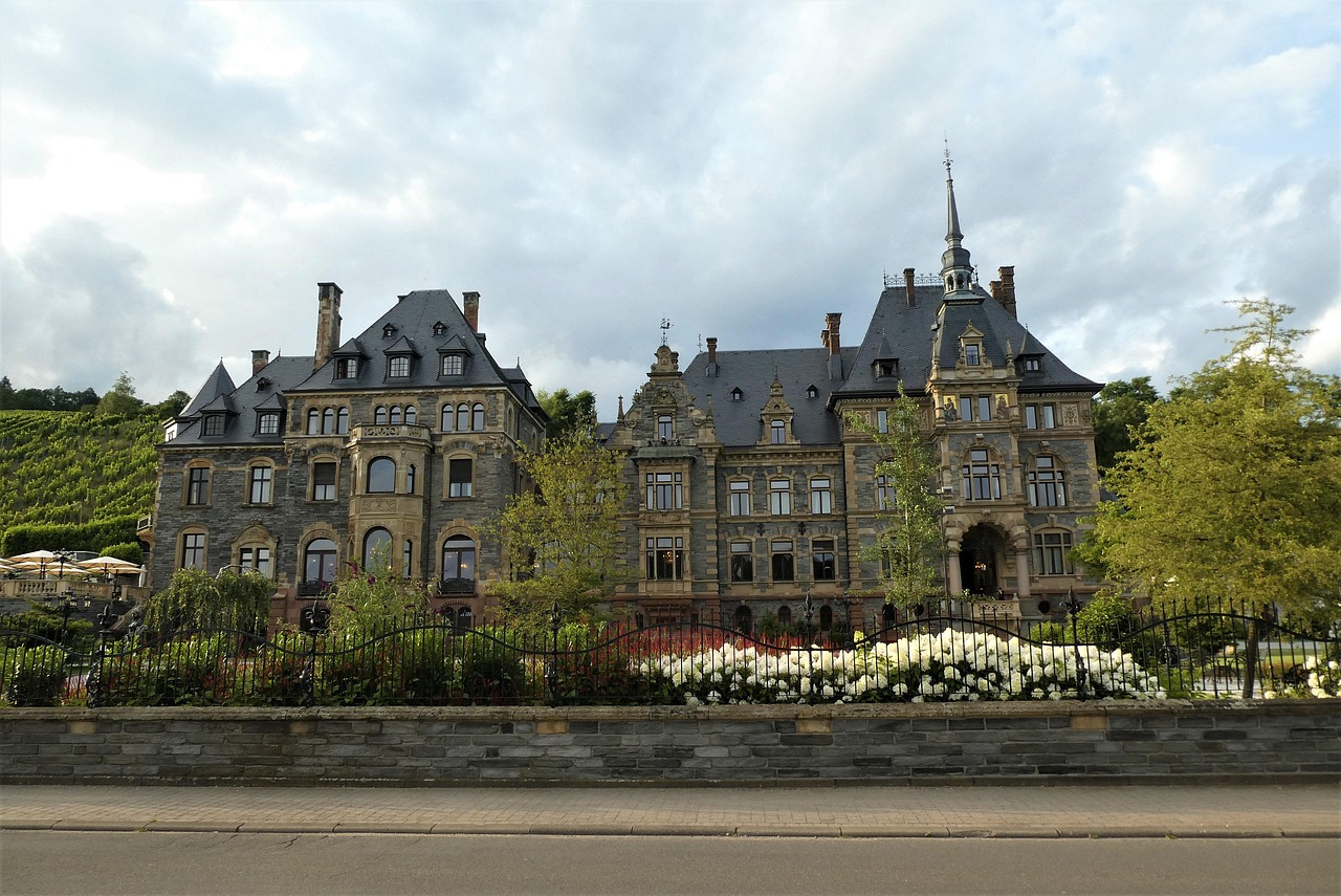 Schloss Lieser Castle Lock - Free photo on Pixabay