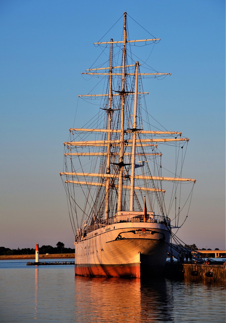 Buque De Vela Tres Mástiles - Foto gratis en Pixabay - Pixabay