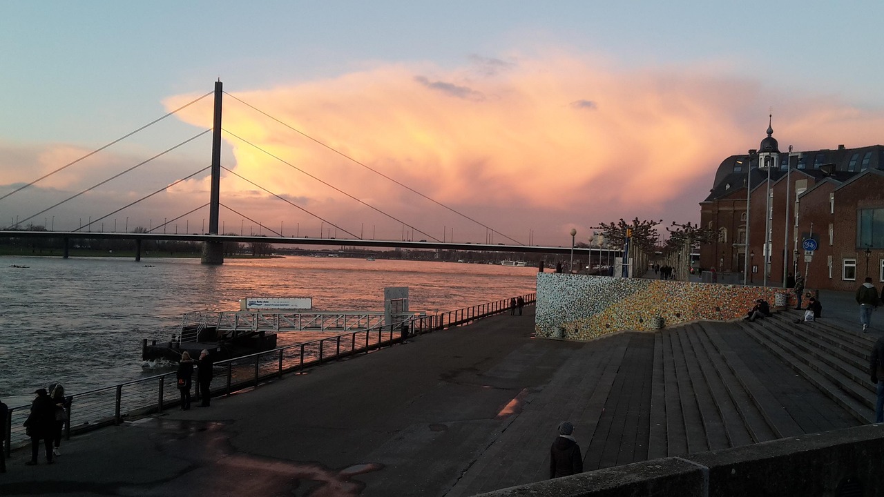 Sonnenuntergang Heute Dusseldorf