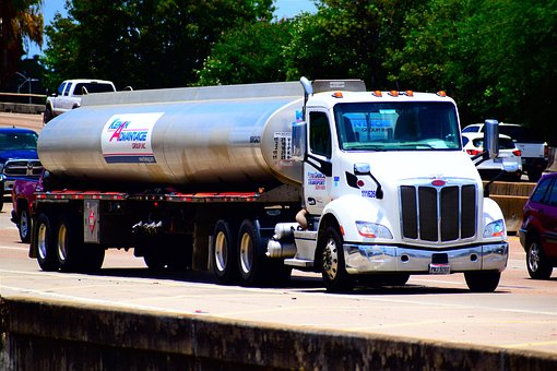 10+ Free Oil Truck & Truck Photos - Pixabay
