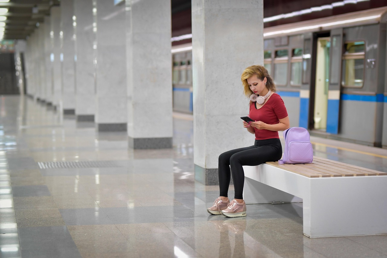 Woman Metro Young - Free photo on Pixabay - Pixabay