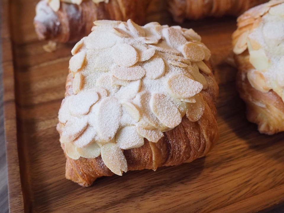 Croissant Bread Breakfast - Free photo on Pixabay
