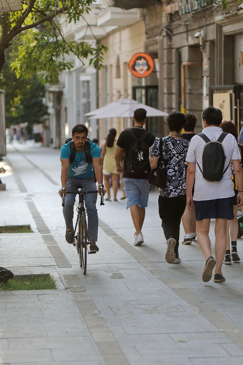 Cycliste Homme Piste Cyclable - Photo gratuite sur Pixabay - Pixabay