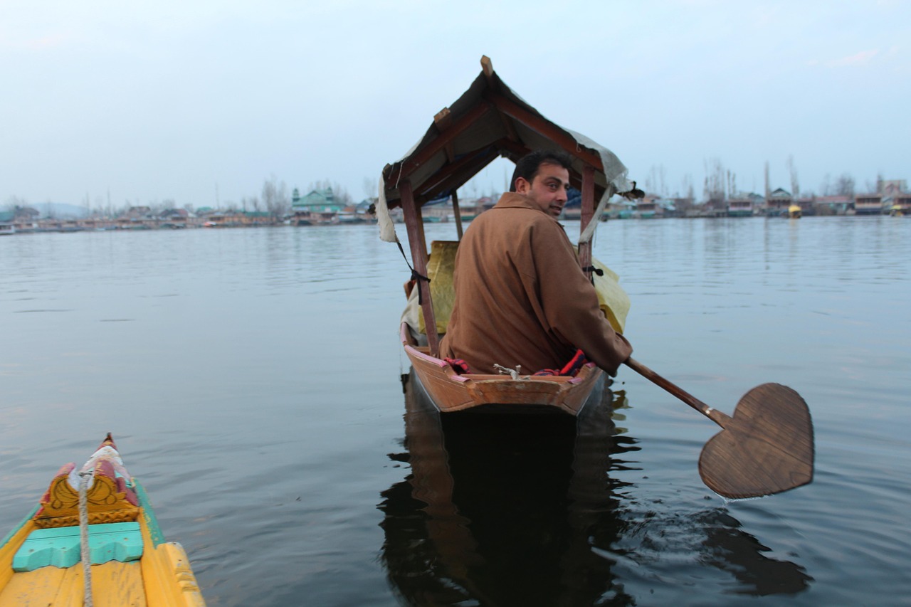 Kashmir Dal Lake Srinagar - Free photo on Pixabay