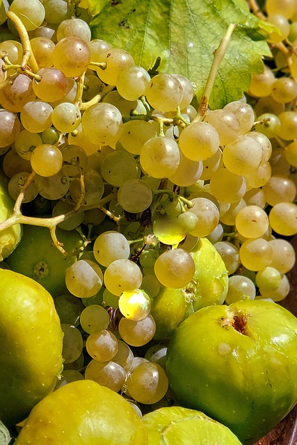 Green Grapes Figs Fresh Fruit - Free photo on Pixabay