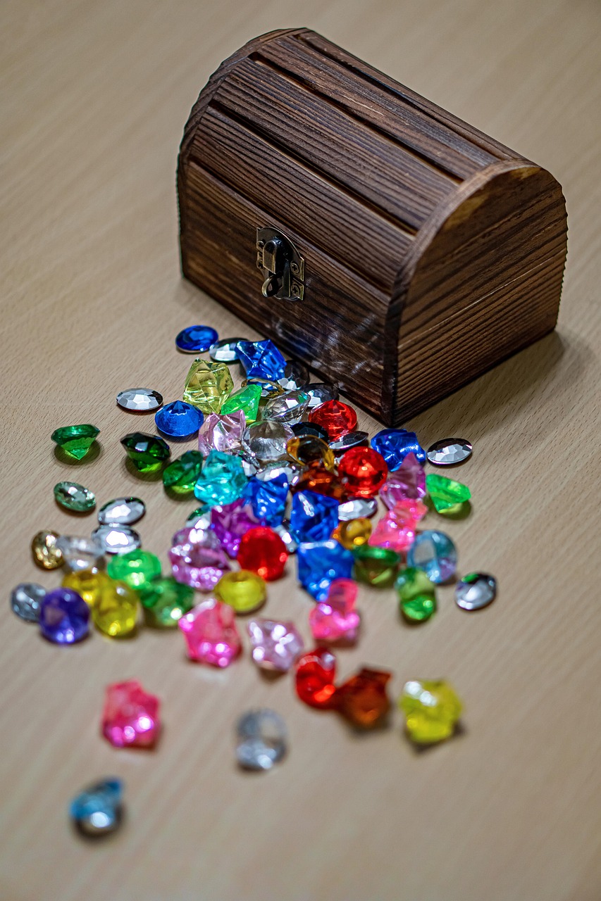 Jewels Treasure Chest Toys - Free photo on Pixabay - Pixabay