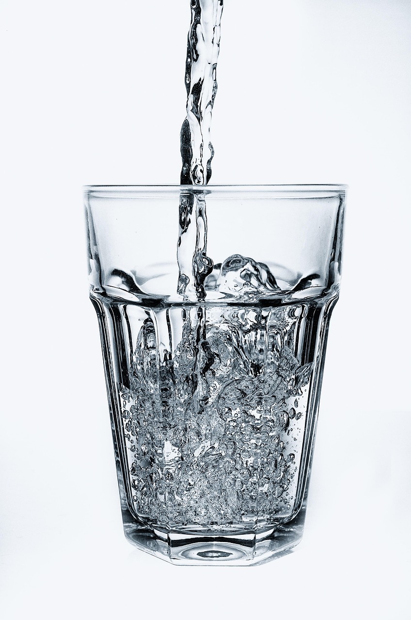 Glass Pouring Water - Free photo on Pixabay