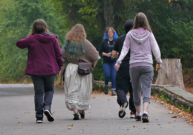 Mujeres Para Caminar Parque Al - Foto gratis en Pixabay - Pixabay