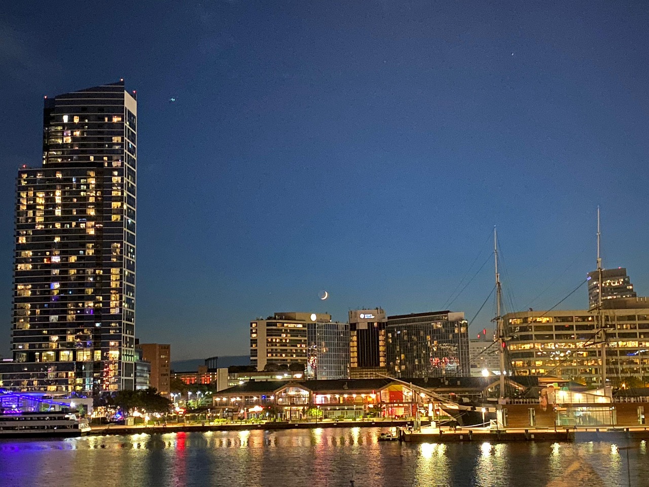 Night Moon Baltimore - Free photo on Pixabay - Pixabay