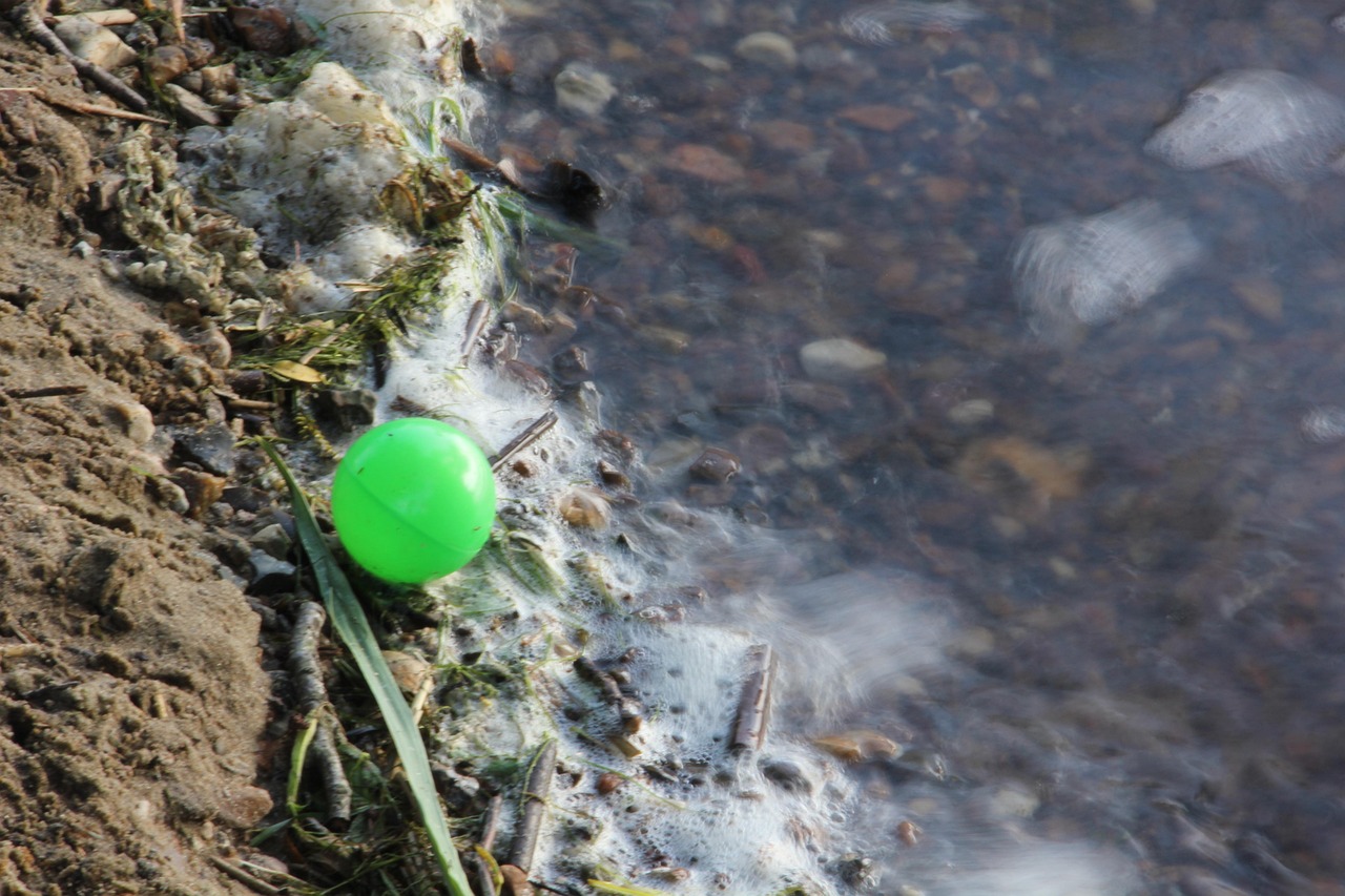 Ball In Water Nature Lake - Free photo on Pixabay - Pixabay