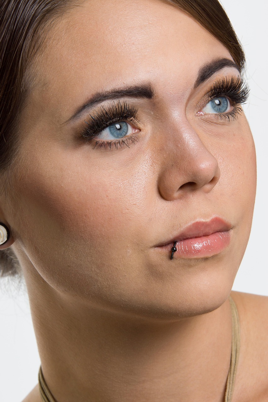 Blue Eyes Lip Ring - Free photo on Pixabay