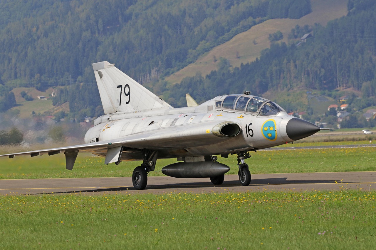 10,000+ Free Air Fighter & Fighter Jet Images - Pixabay