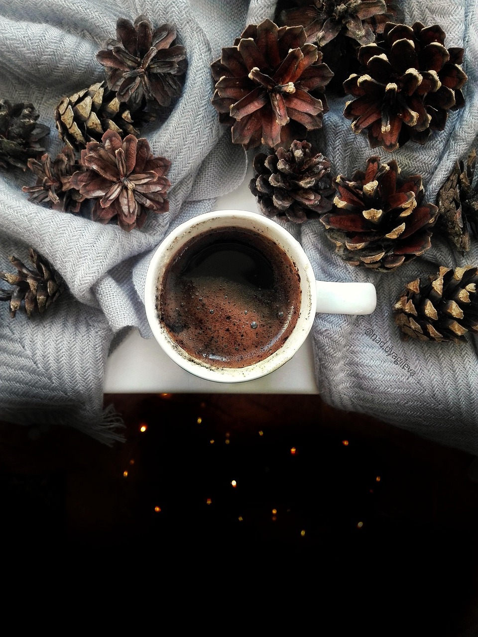 Bilder Om Morgenkaffe Multiethnisches Paar Genießt Den Morgenkaffee