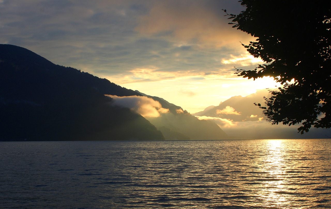 Lake Thun Sunrise Mountain - Free photo on Pixabay - Pixabay