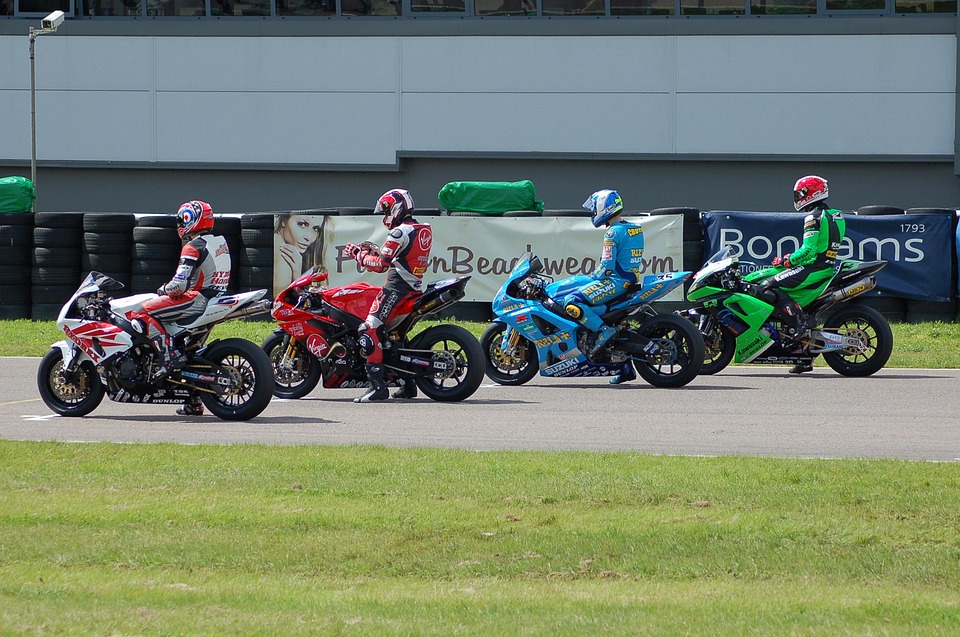 Motorbike Motorcycle Racing - Free photo on Pixabay