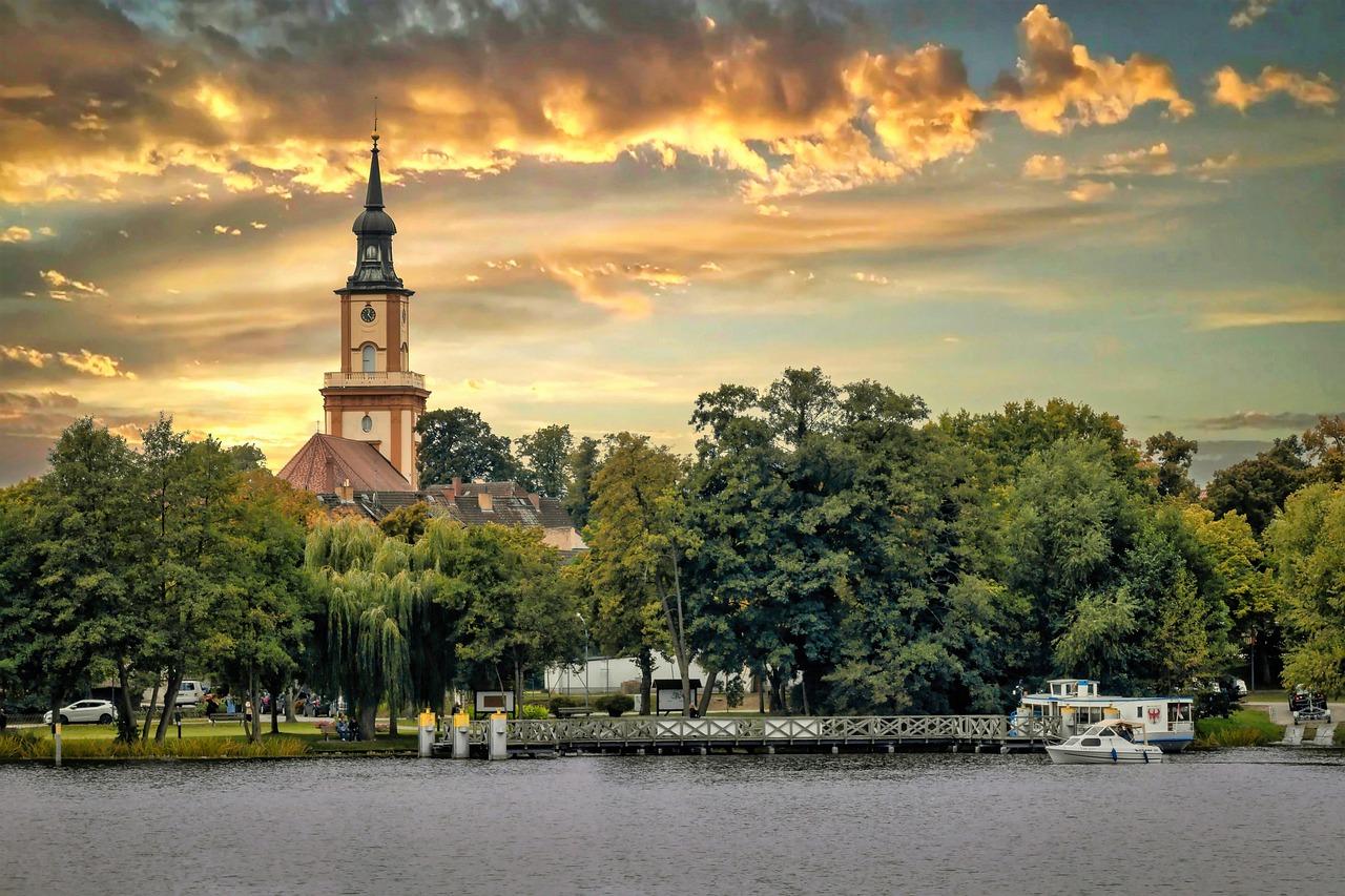 Lago De La Ciudad Templin Iglesia - Foto gratis en Pixabay - Pixabay