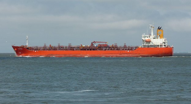 9+ Free Chemical Tankers & Oil Tanker Images - Pixabay
