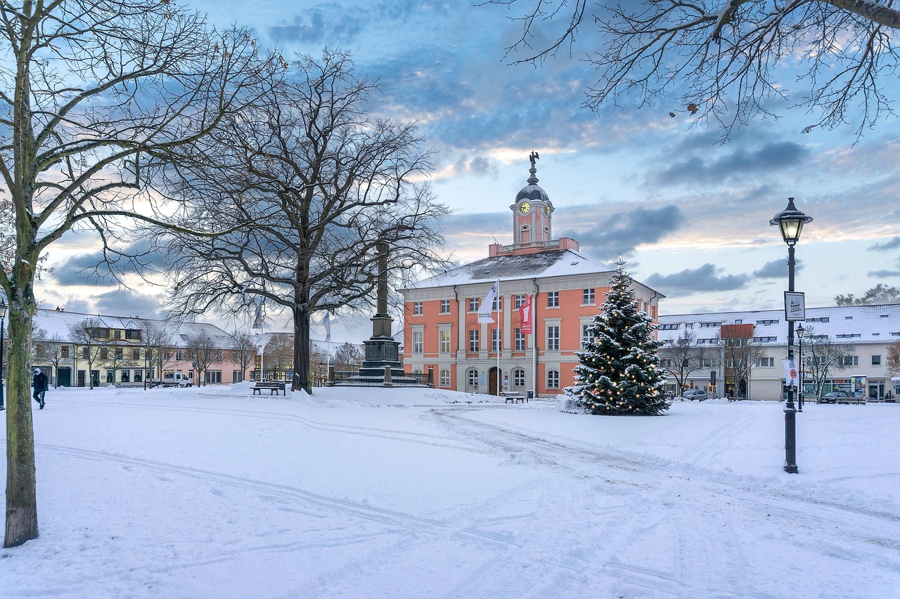 Town Hall Winter Marketplace - Free photo on Pixabay - Pixabay