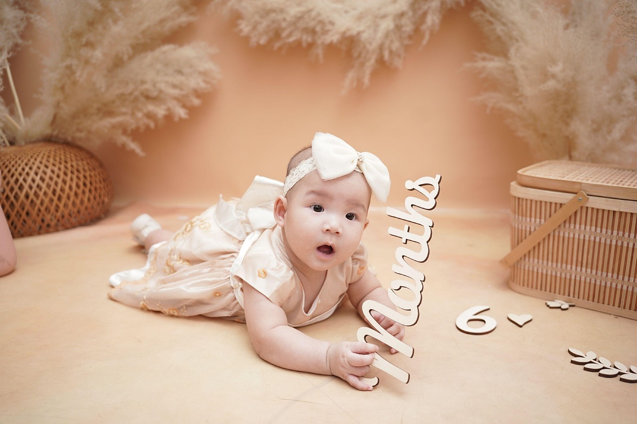 100,000+ Free Chubby Girl & Chubby Images - Pixabay