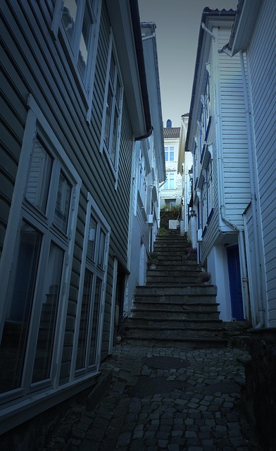 20,000+ Free Narrow Streets & Street Images - Pixabay
