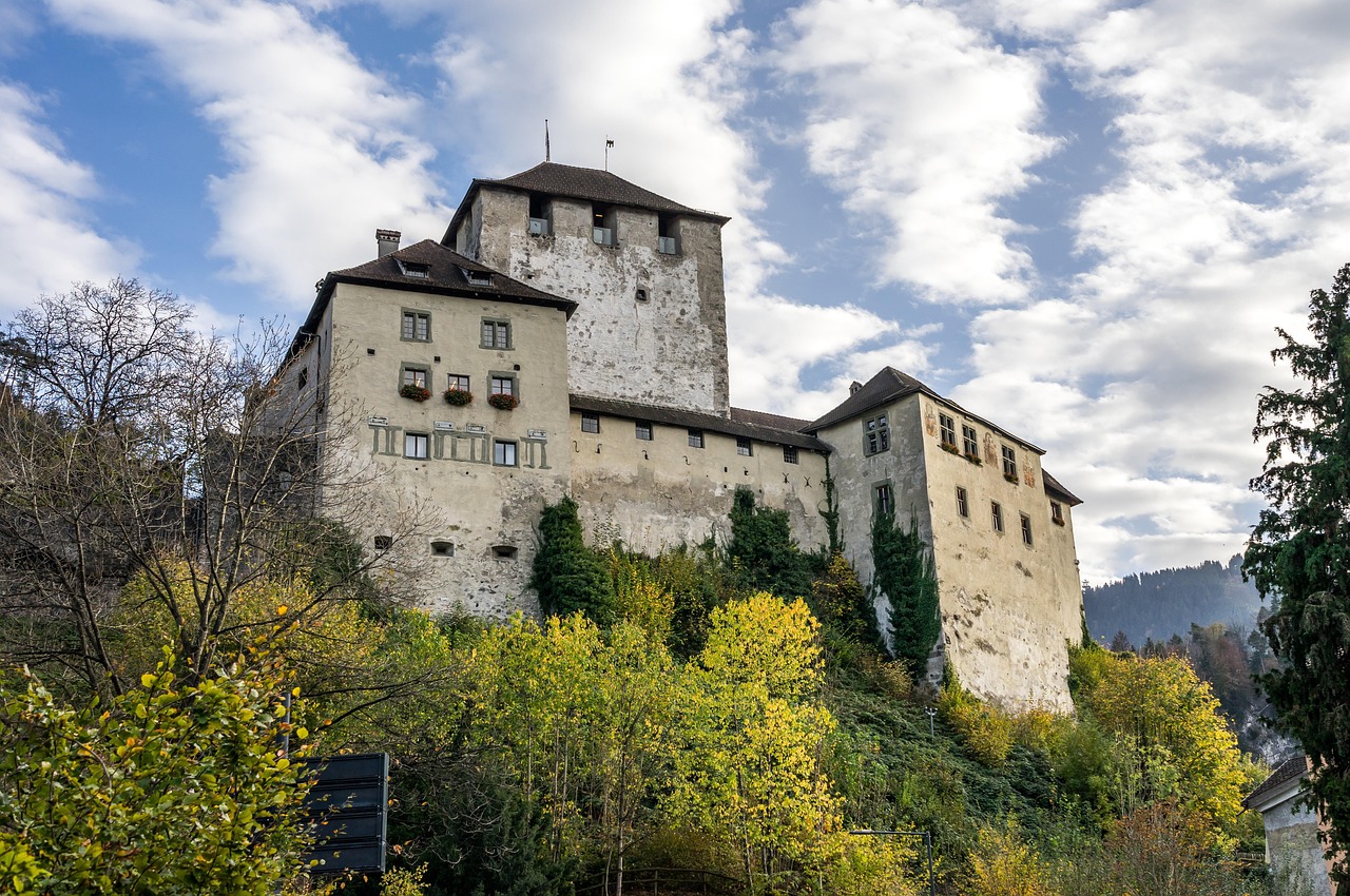 Page 8 - 100,000+ Free Snow Castle & Castle Images - Pixabay