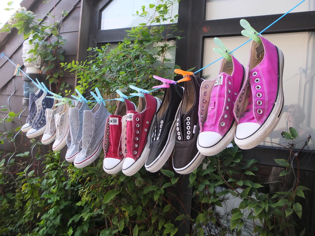 Sneakers Sniker Clothes Line - Free photo on Pixabay