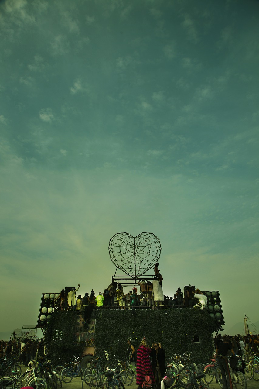Burning Man Burningman Heart Robot - Free photo on Pixabay