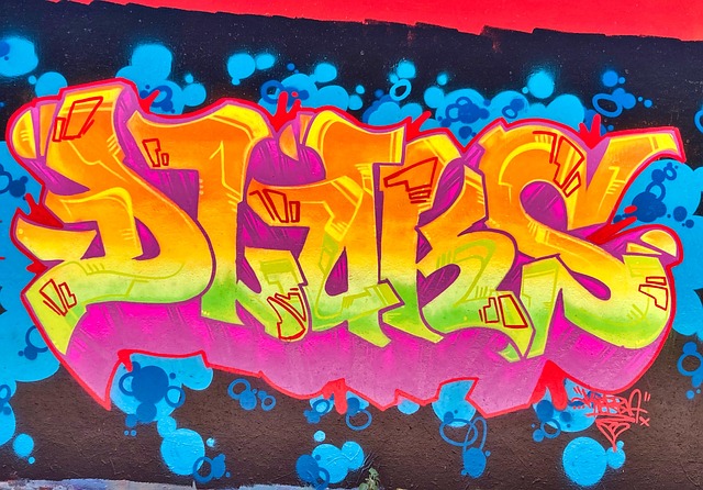 Grafitti Spray Painting - Free photo on Pixabay