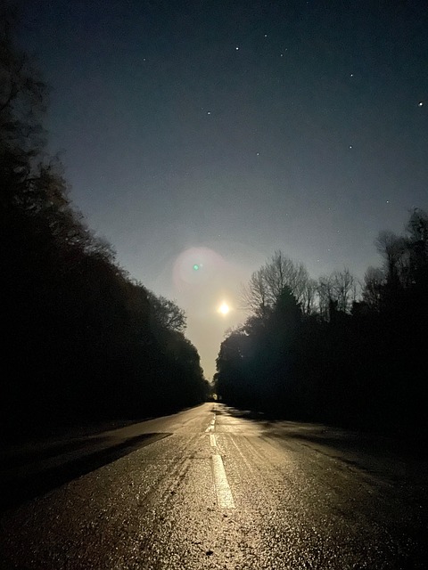 Noite Estrada Lua - Foto gratuita no Pixabay - Pixabay