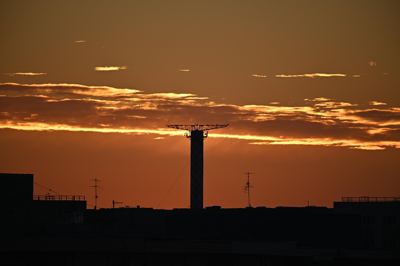 2+ Free Parachute Tower & Sky Images - Pixabay