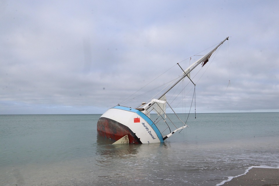 Seascape Beach Sunken Boat - Free photo on Pixabay - Pixabay