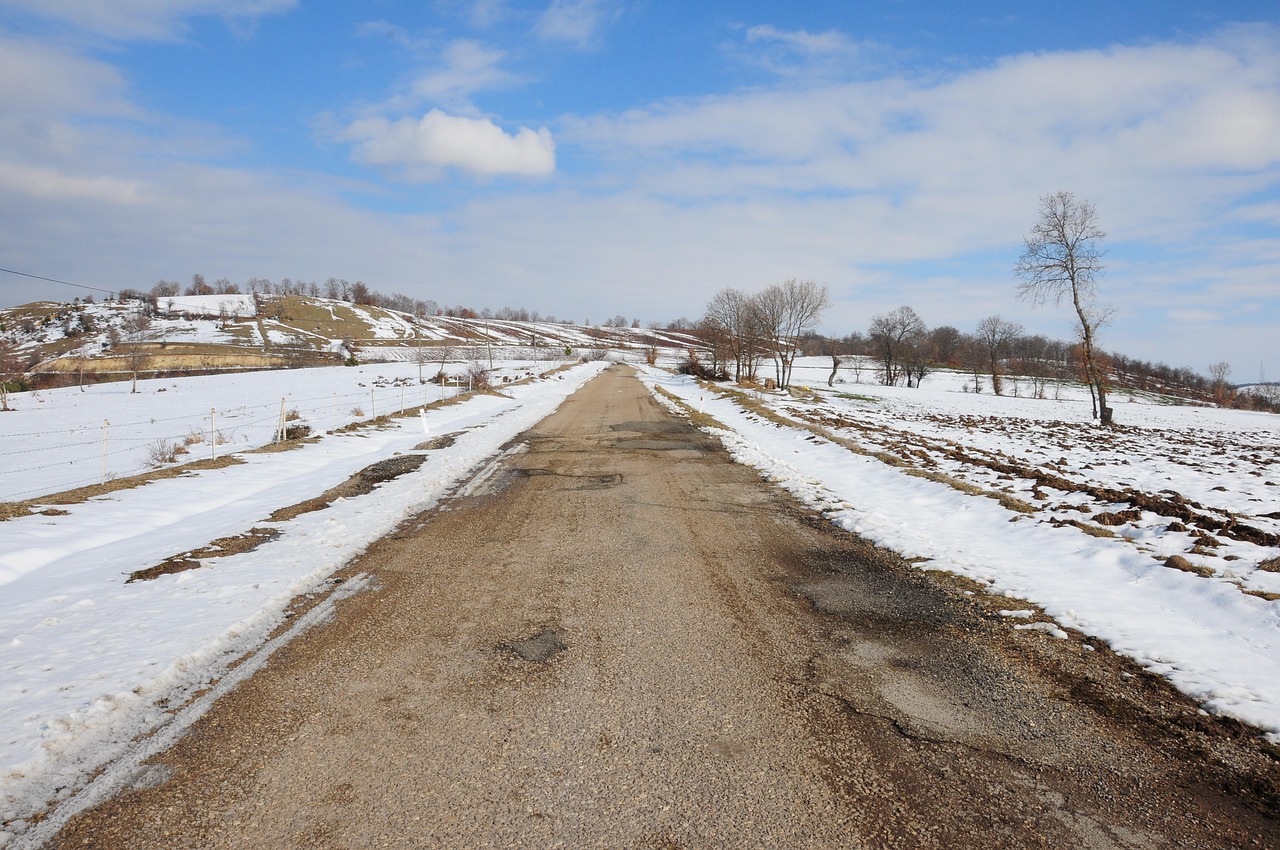 50,000+ Free Snowy Roads & Road Images - Pixabay