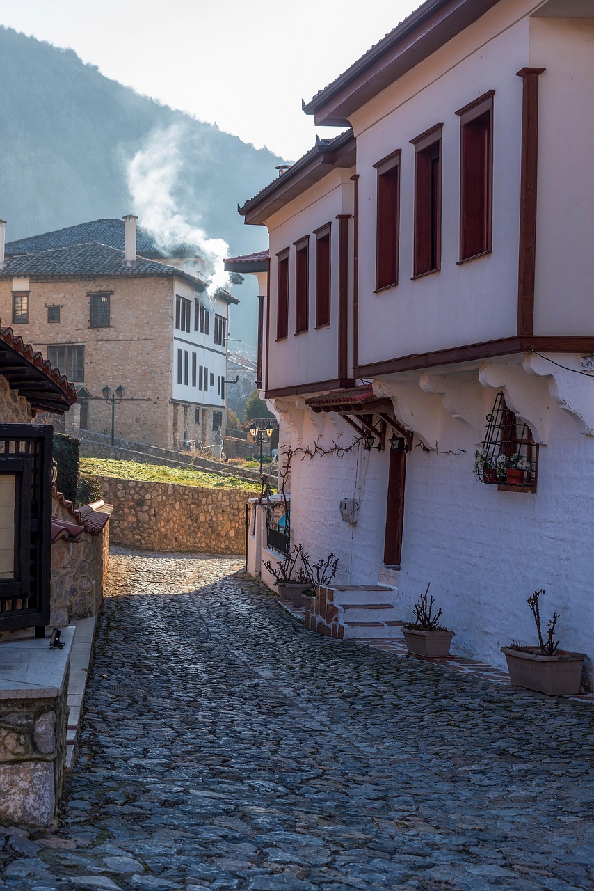 100+ Free Alleyway & Alley Images - Pixabay