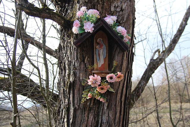Figurine Our Lady Tree - Free photo on Pixabay