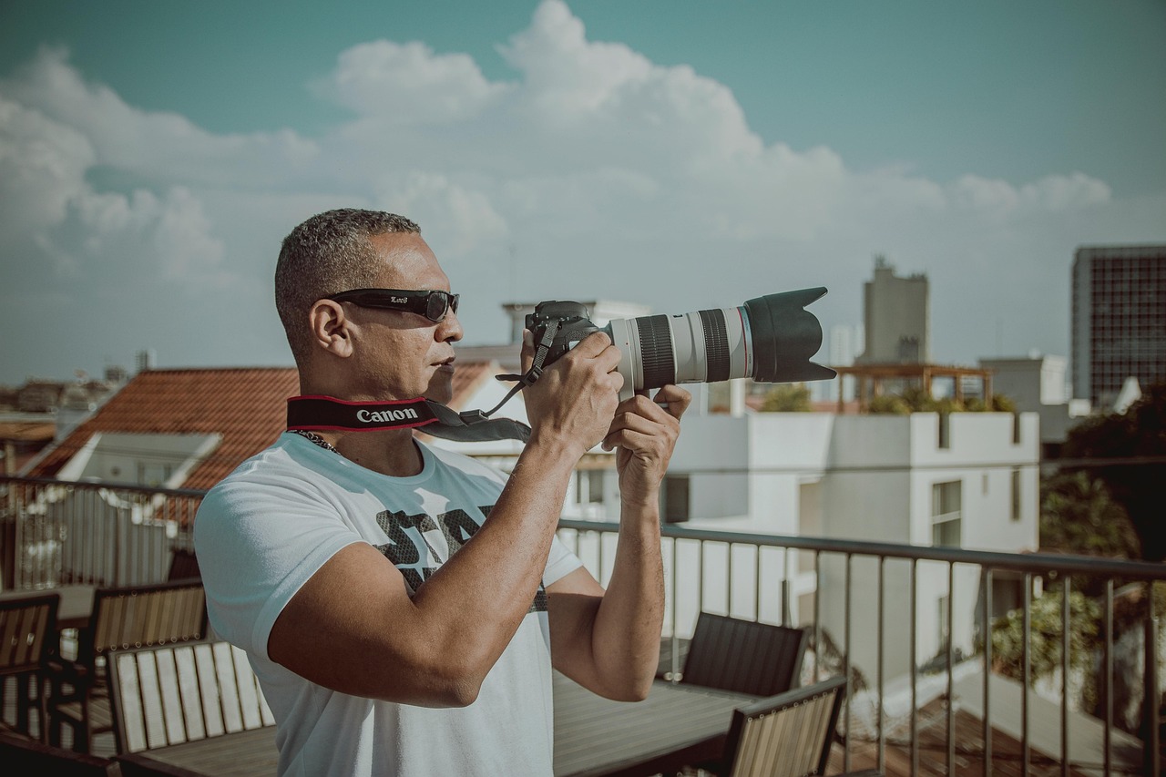 300+ Free Titan Cameraman & Cameraman Images - Pixabay
