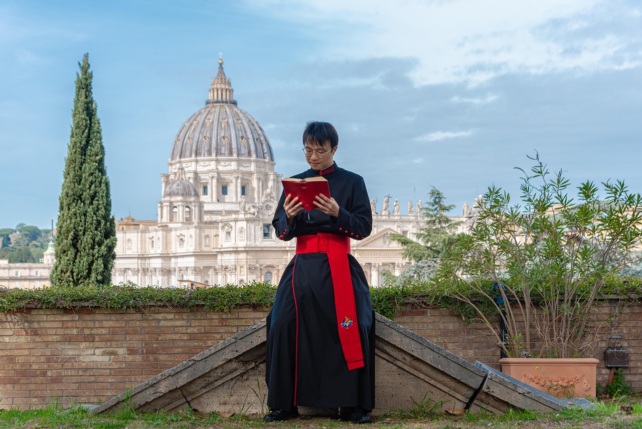 Prayer Seminarian Seminary - Free photo on Pixabay - Pixabay
