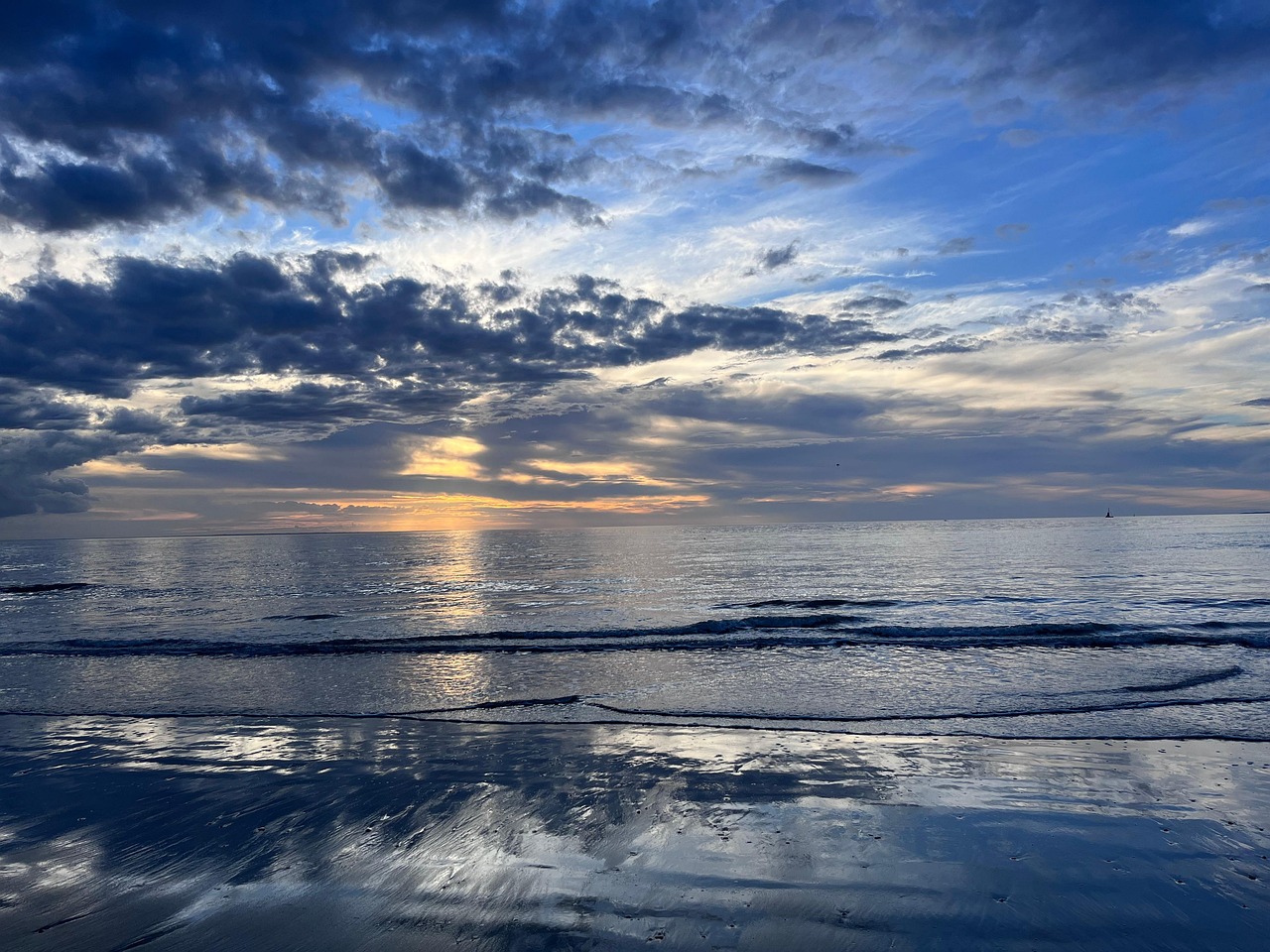 Puesta De Sol Mar Cielo Nublado - Foto gratis en Pixabay - Pixabay